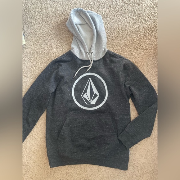 Volcom | Shirts | Mens Volcom Hoodie Barely Worn Size Medium Charcoal ...